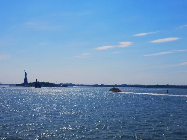 Learning To Sail In New York City - American Sailing