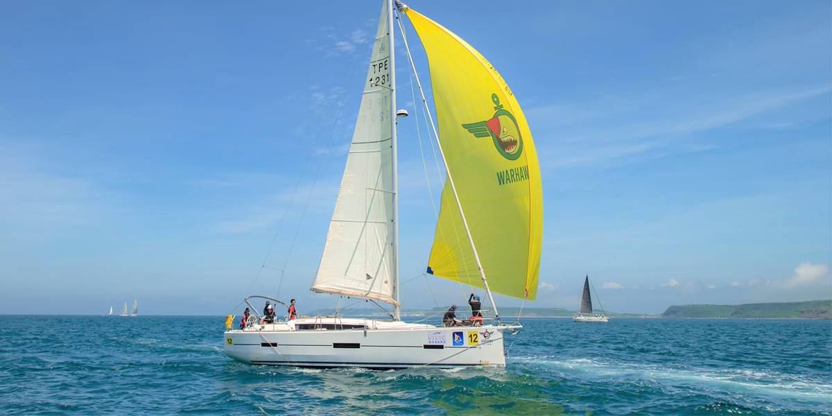 Dawn Light Ocean Sailing School - American Sailing